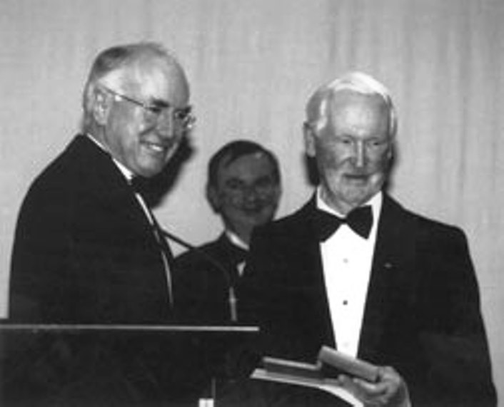 Virtual War Memorial | Frank John FENNER MBE